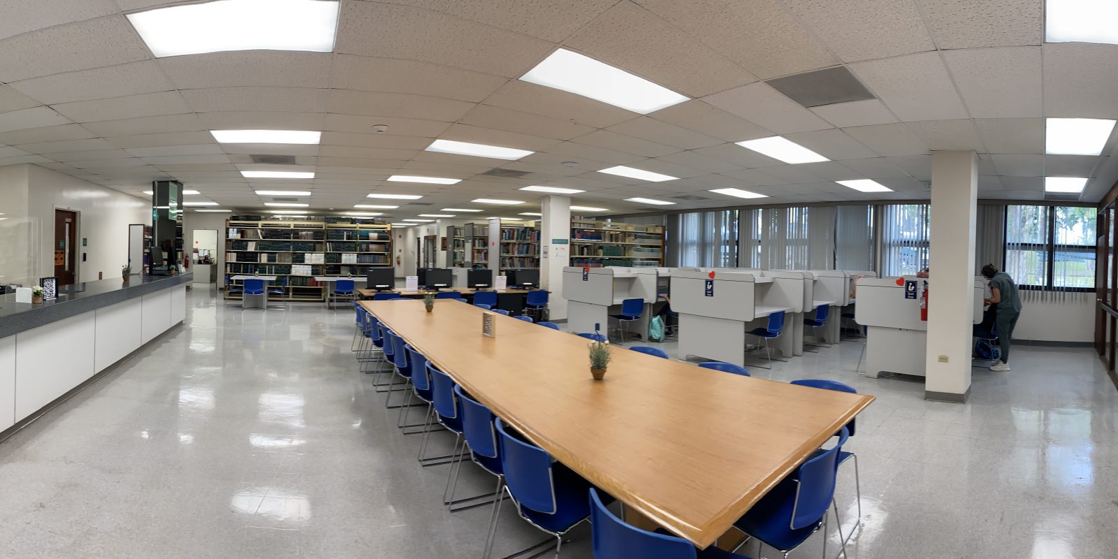 Dr. Arturo Carrión Pacheco Library – UCC